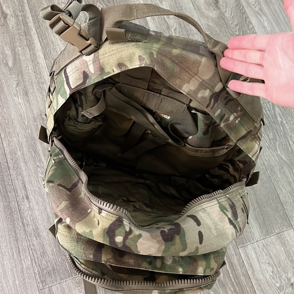 U.S. Army | Bags | New Army Issued Rucksack With Frame Lbt2595zz | Poshmark